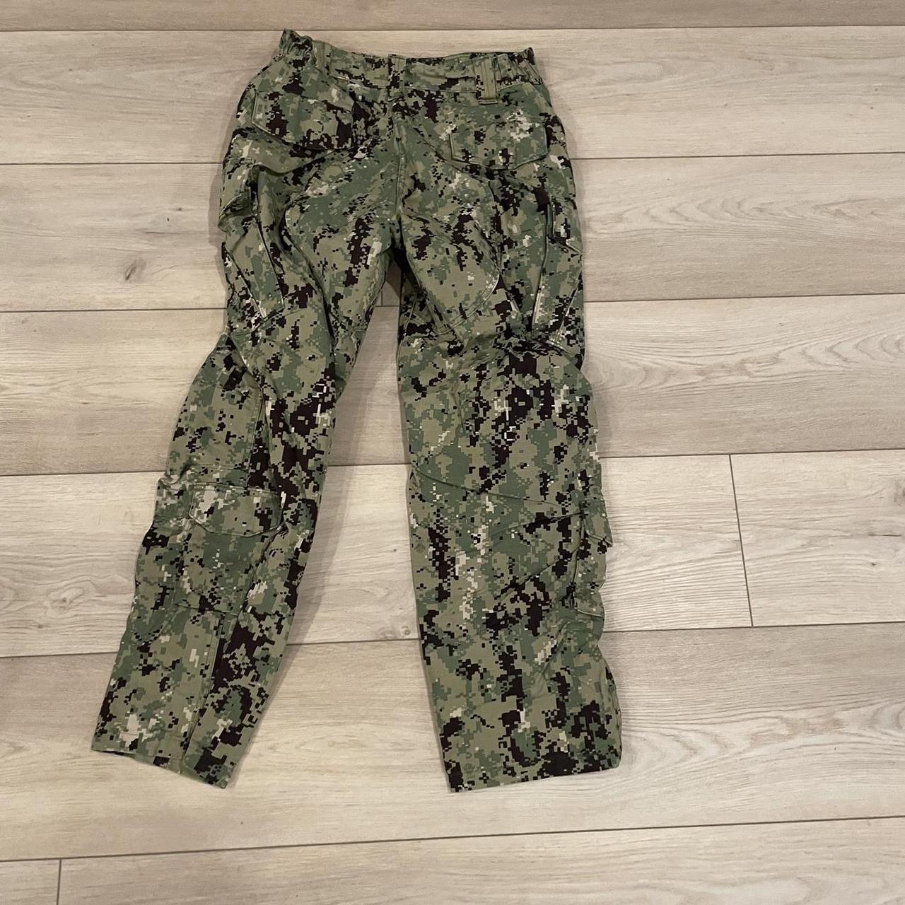 CAMO CARGOS camo cargo pants Size 34x32 #cargos... - Depop