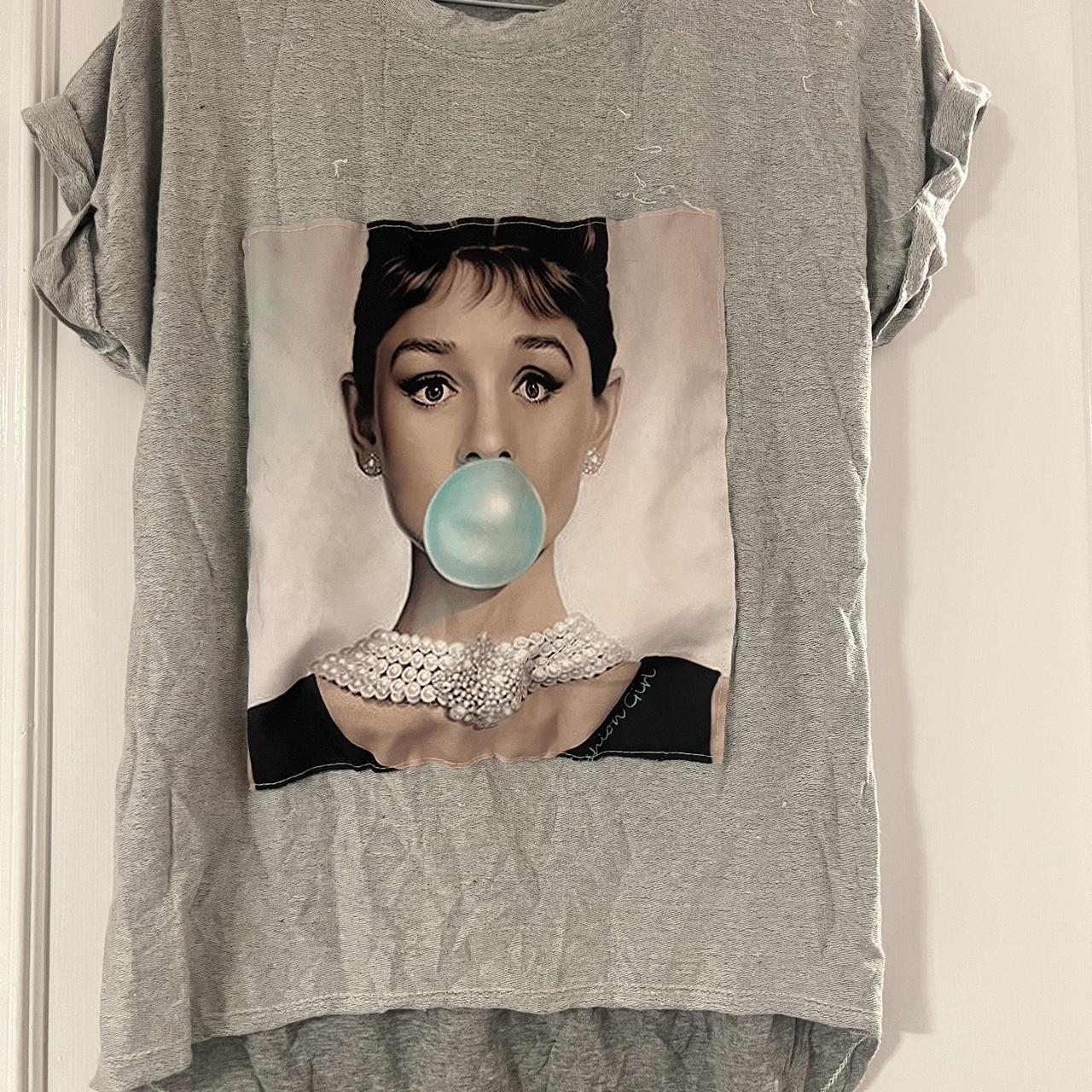 Women's Grey T-shirt | Depop