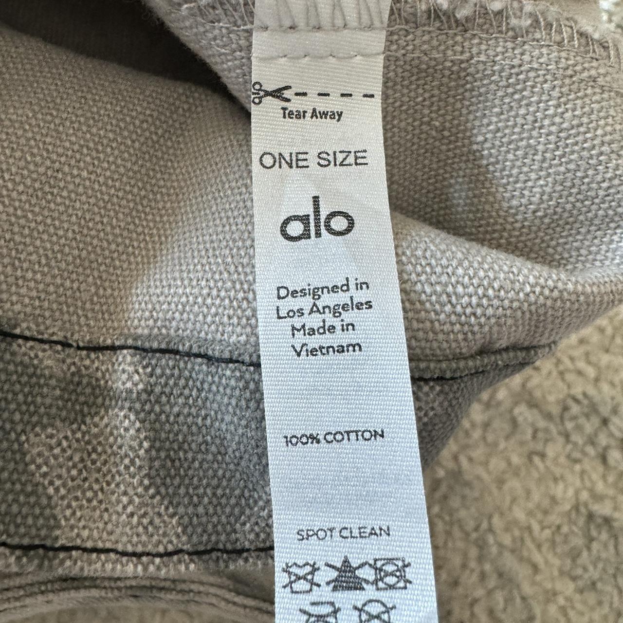 Alo yoga bag See measurements in photo No holes or... - Depop