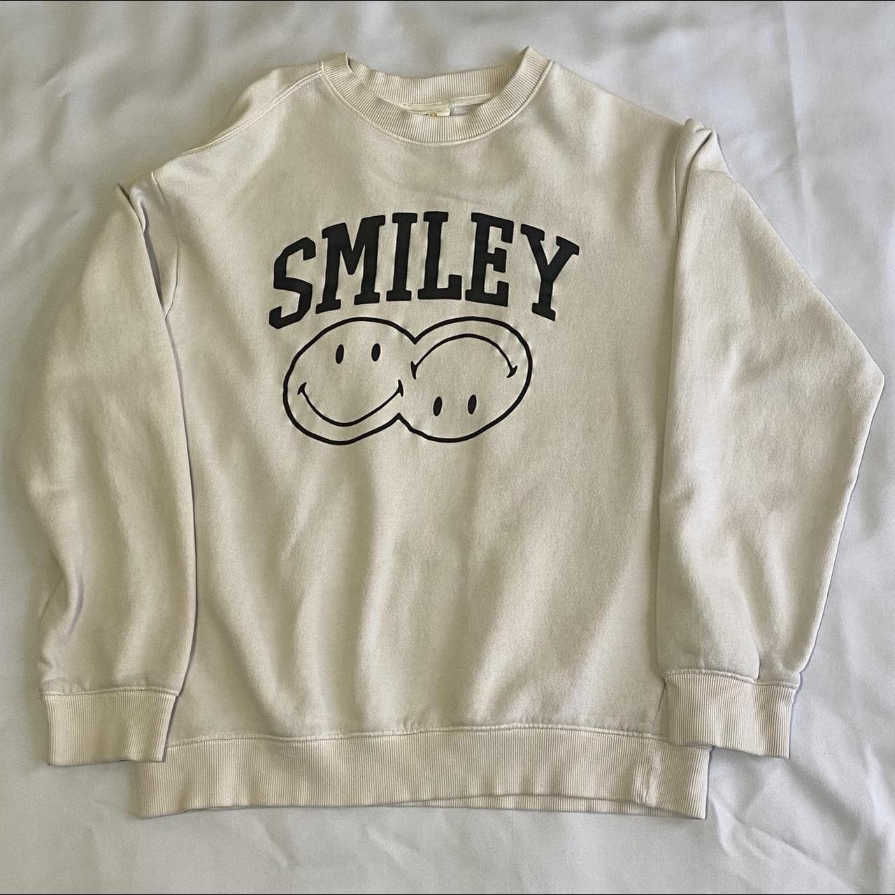 H&M Smiley Sweatshirt #H&M #sweatshirt #crewneck... - Depop