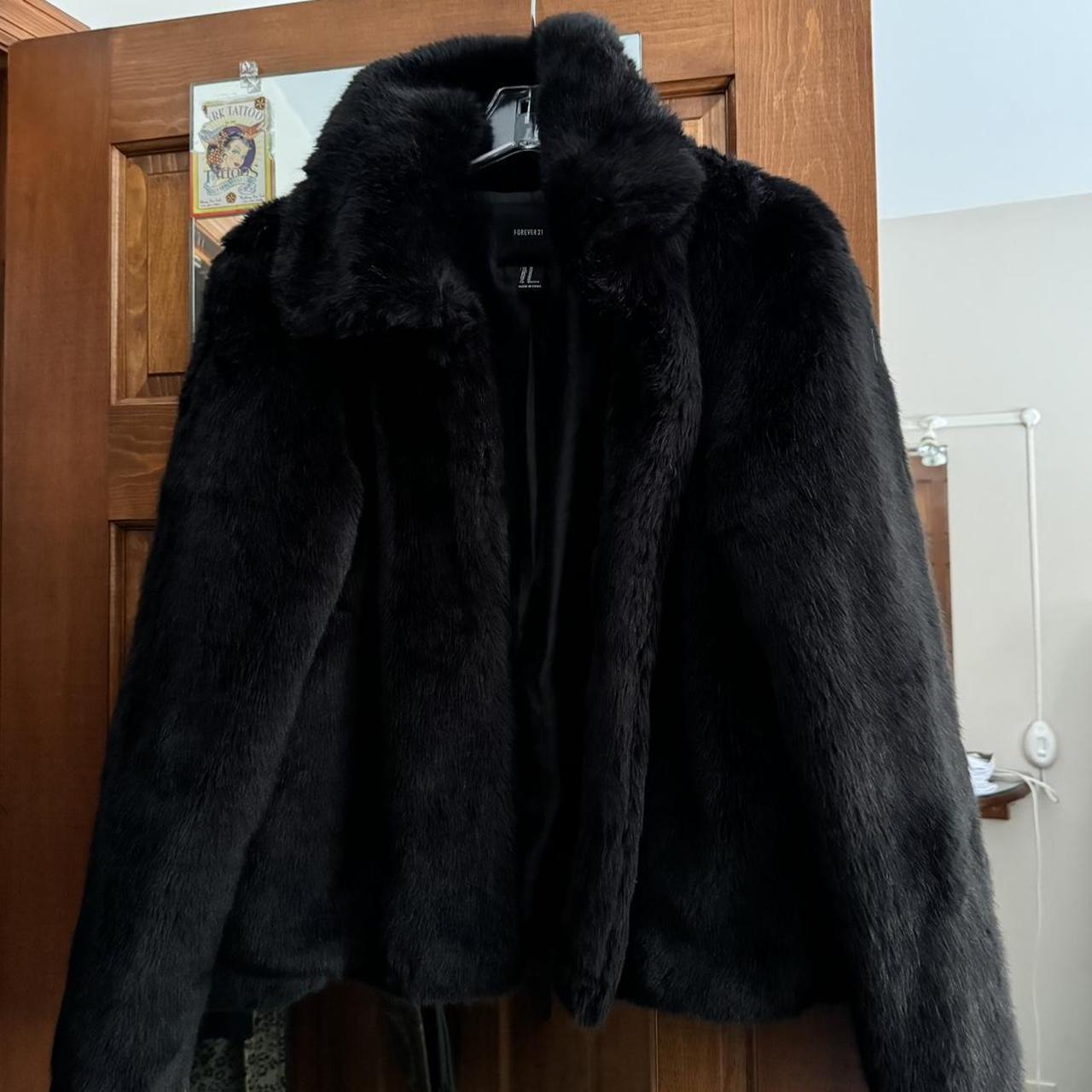Forever 21 faux fur jacket. Trendy and cute for... | Depop