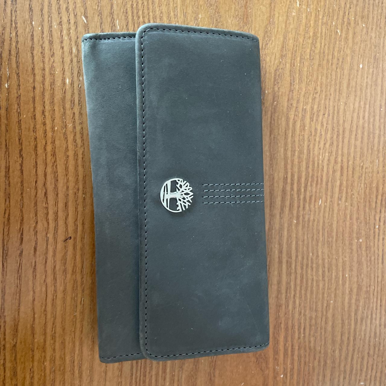 Grey wallet - Depop