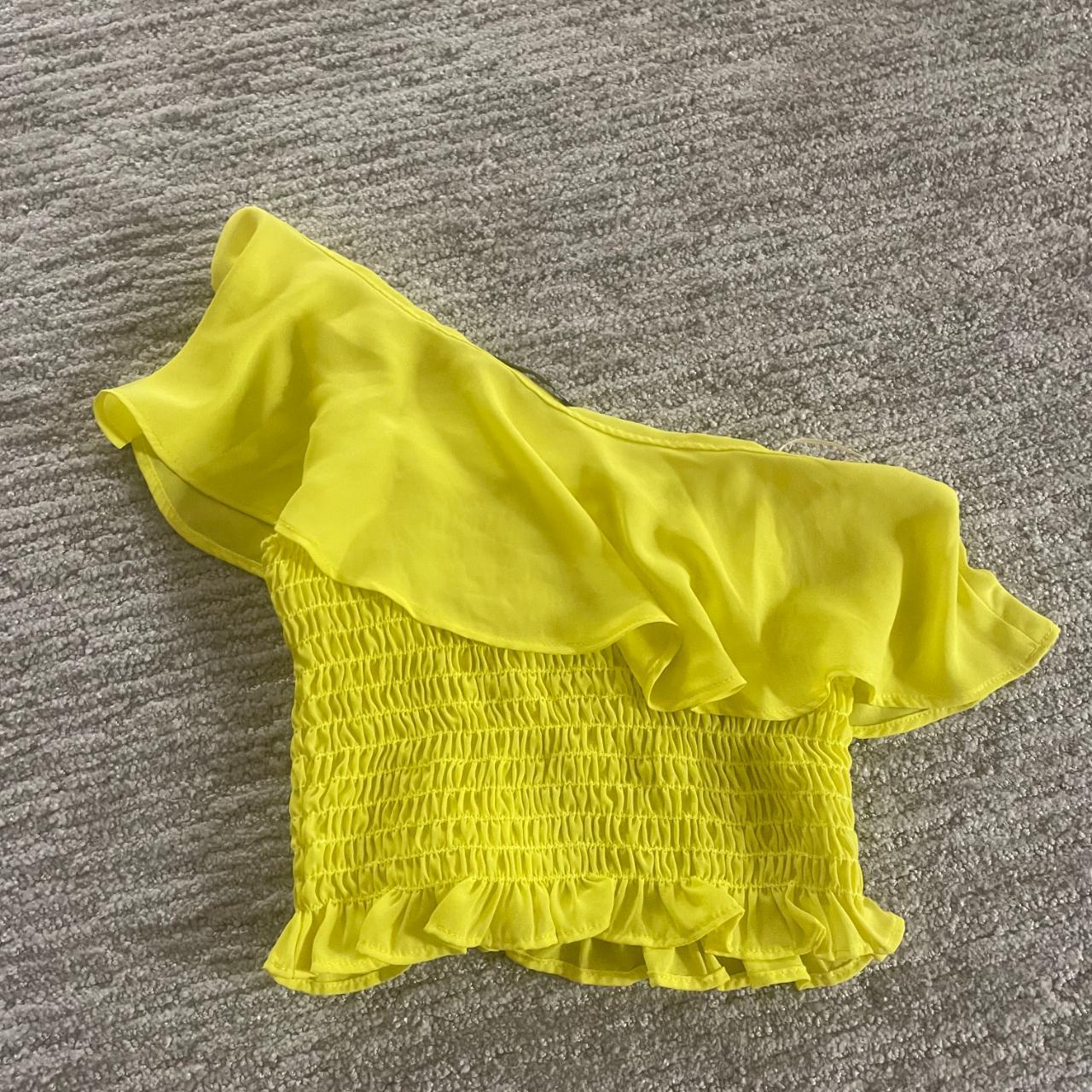 Krisa yellow one shoulder ruffle top - Depop