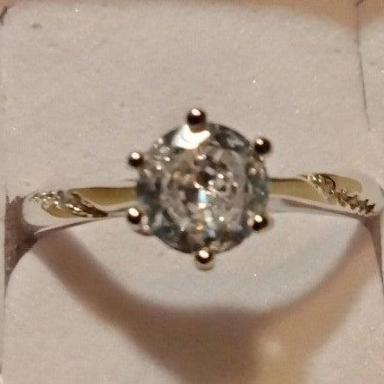 Total weight 2.6g 1 carat S925 stamped Size 7 Comes... - Depop