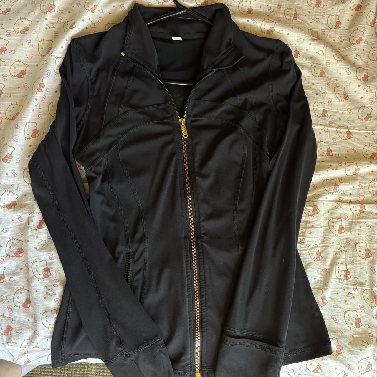 Black zip up jacket Size is large BUT it accurately... | Depop