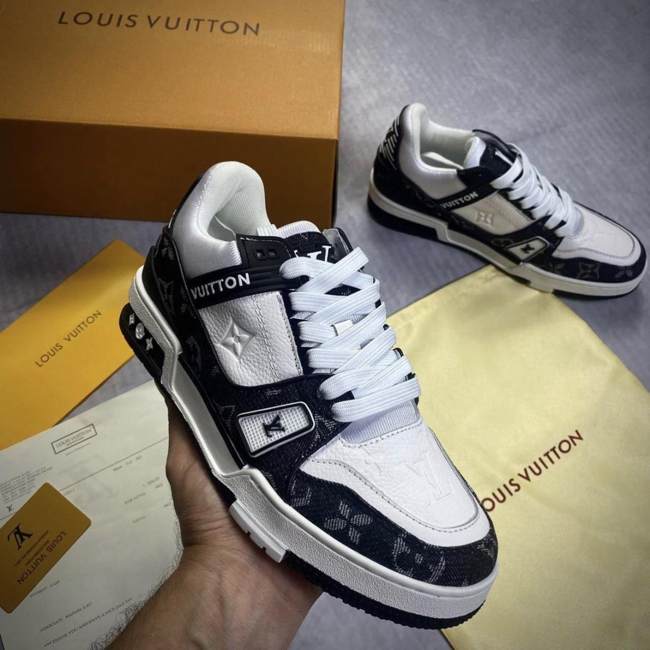 Louis Vuitton Runners Black and White - Depop