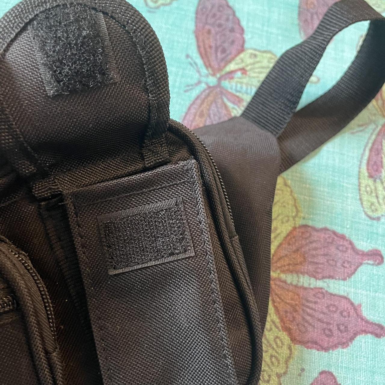 Vintage Everest fanny pack -condition like new... - Depop