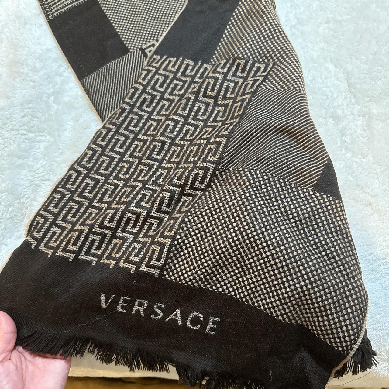 Versace scarf - Depop
