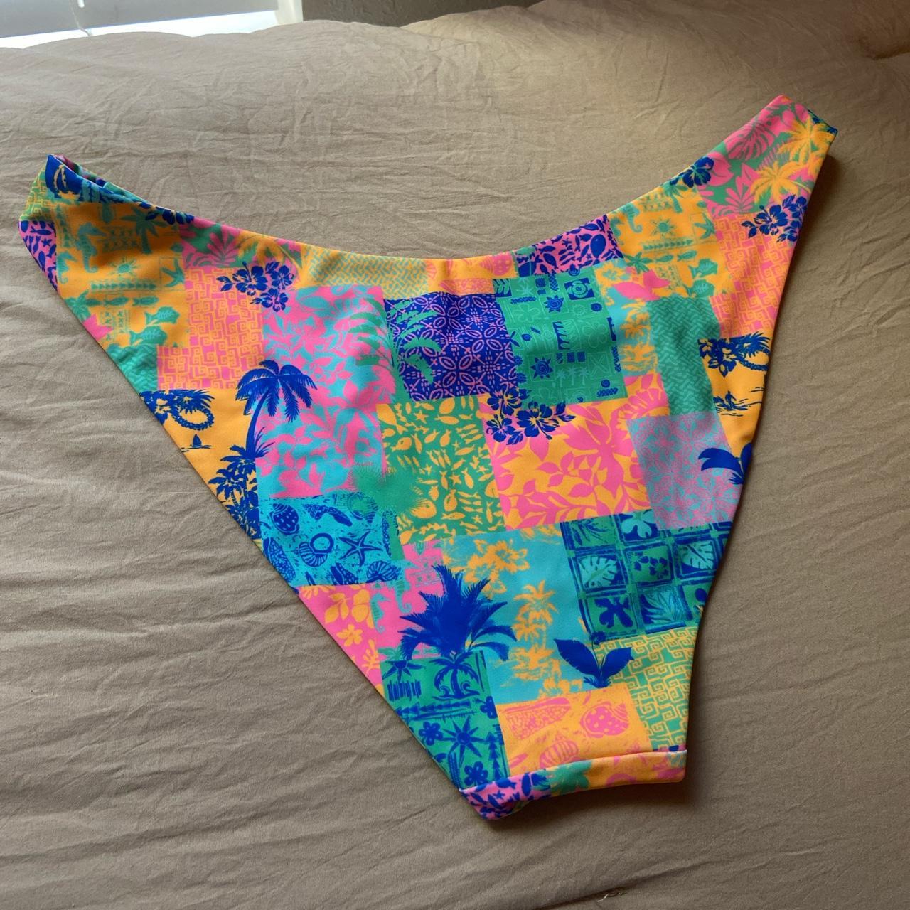 Kulani Kini Ocean Athletica Hannah Meloche x Ava... - Depop