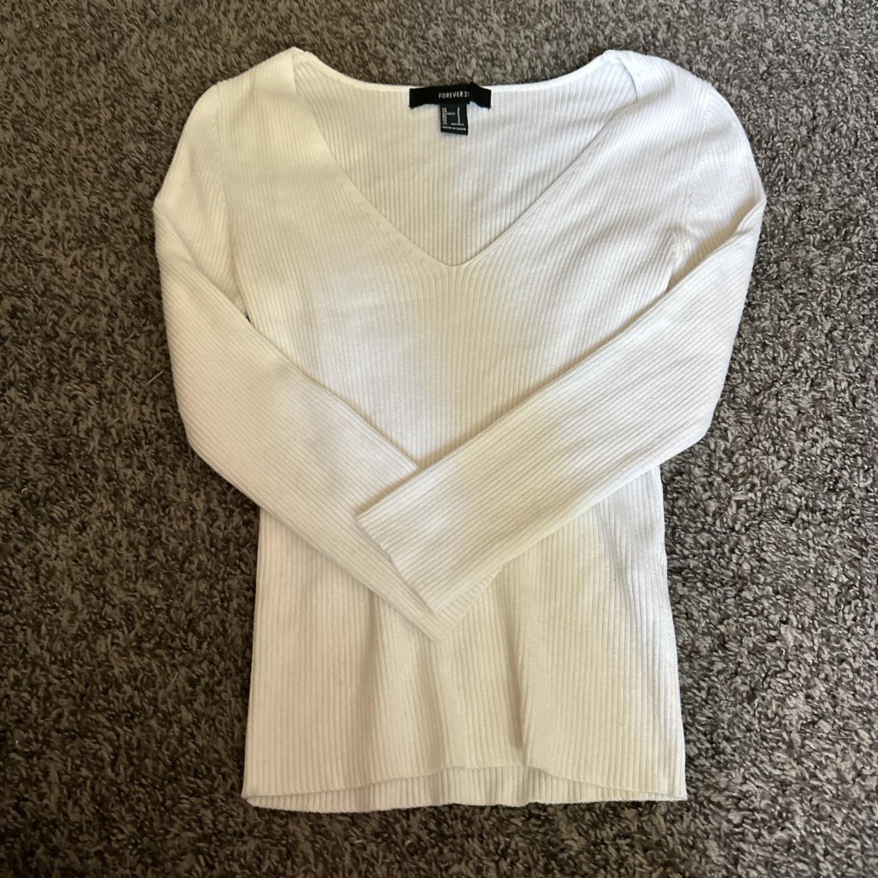 Forever 21 Women's Cream T-shirt | Depop