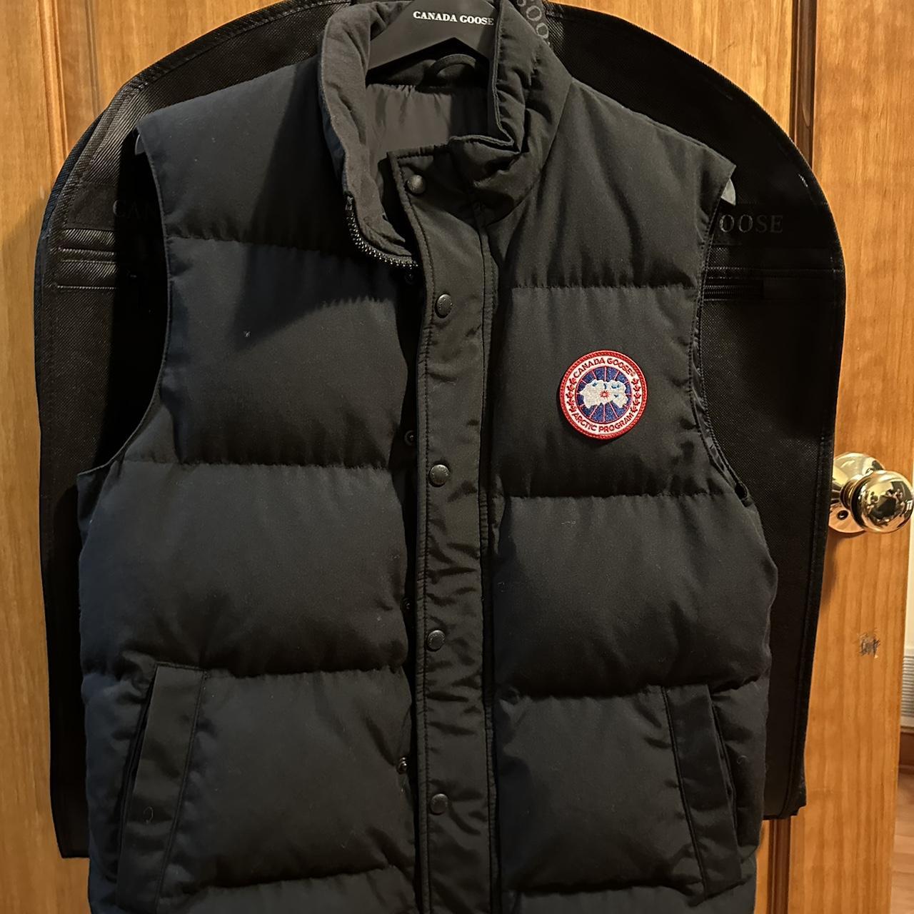 Canada Goose Gaston Vest Black Size M / Style 4151M... - Depop