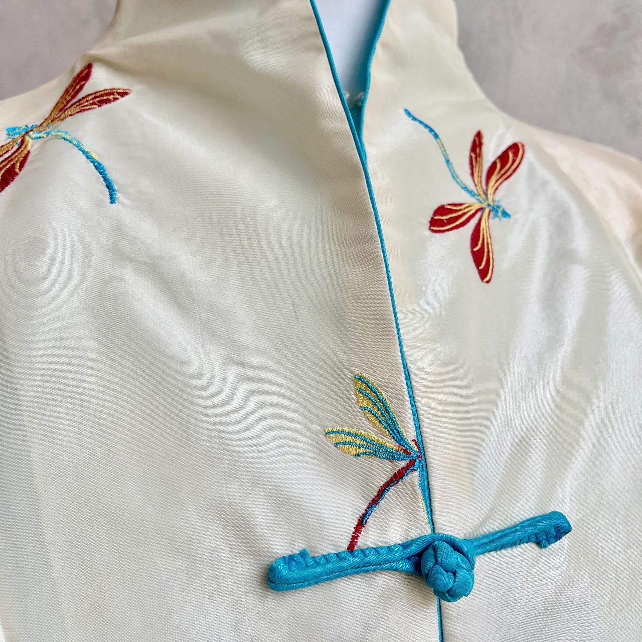 JING XIU FANG Traditional Chinese Pure SILK Cream... - Depop