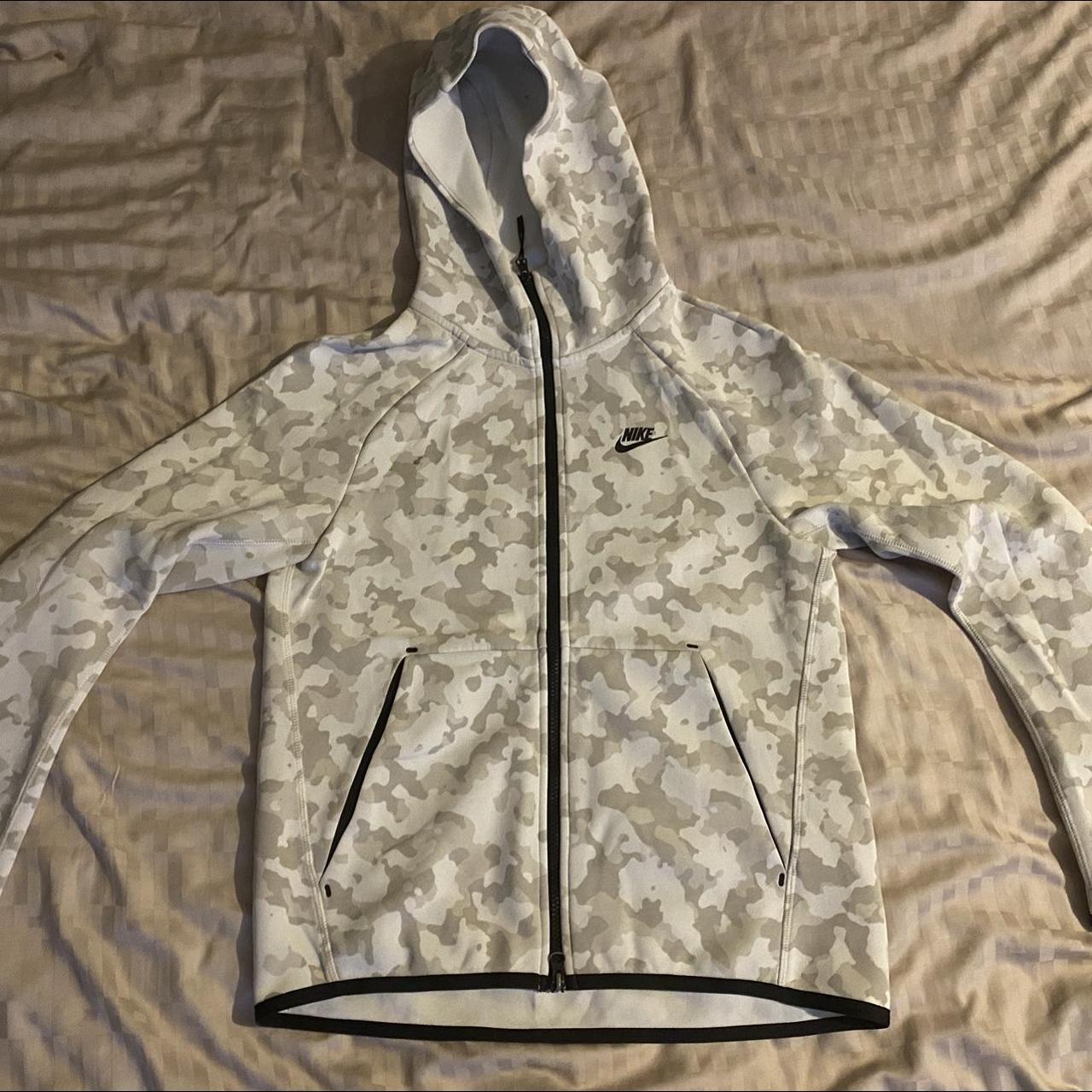 Rare nike tech fleece jacket - Depop