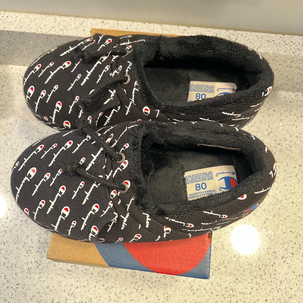 Champion Women's Black and White Slippers | Depop