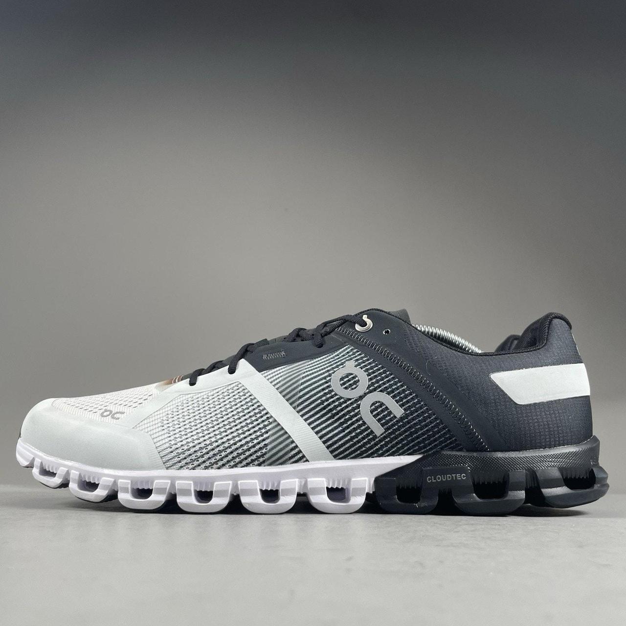 On Cloudflow 2.0 Mens Size 12 Black White Athletic... | Depop