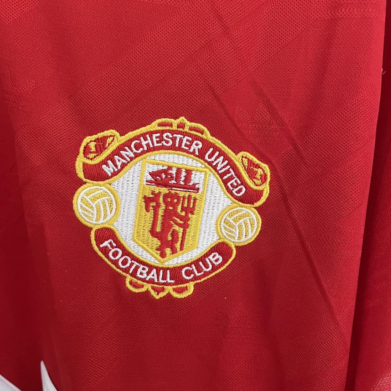 Large Manchester United 1986 retro home jersey... - Depop