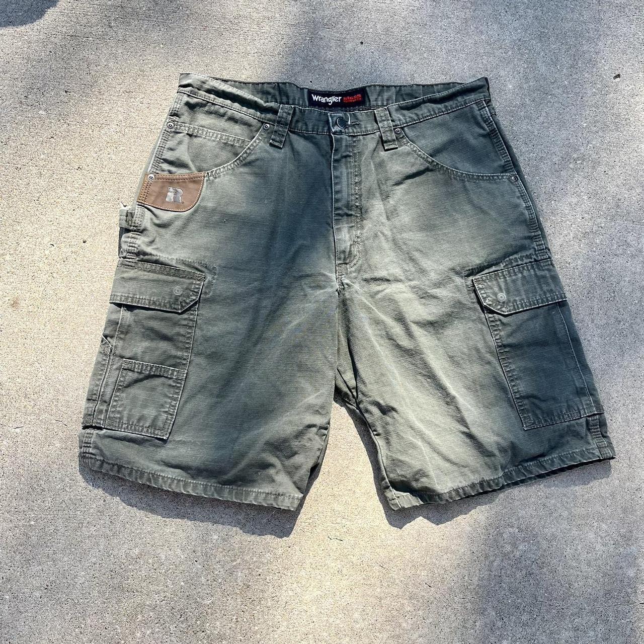 Vintage wrangler Riggs shorts / jorts -36... - Depop