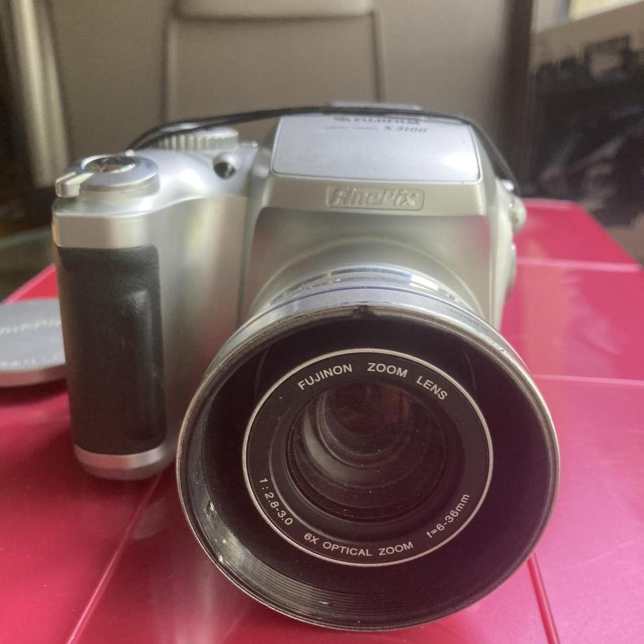 Fujifilm FinePix S3100 Silver Digital Camera-Tested... - Depop