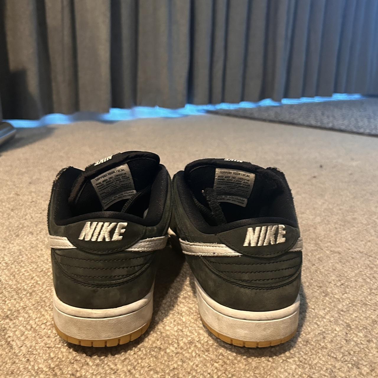 sb dunks black gum skated size 9 - Depop