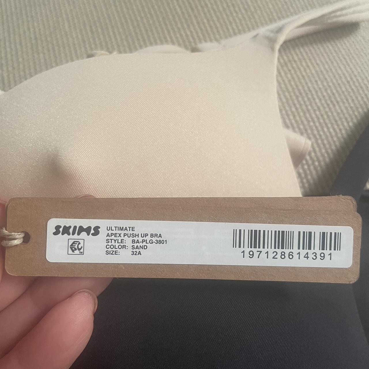 Skims cream push up bra - Depop