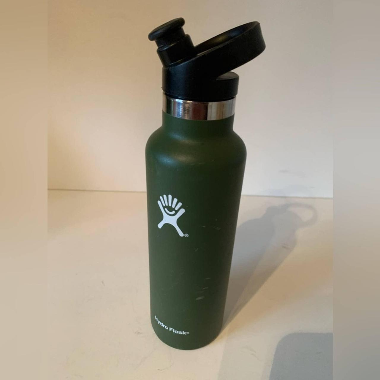 Hydro flask green 21 ounces. Some dents and... - Depop