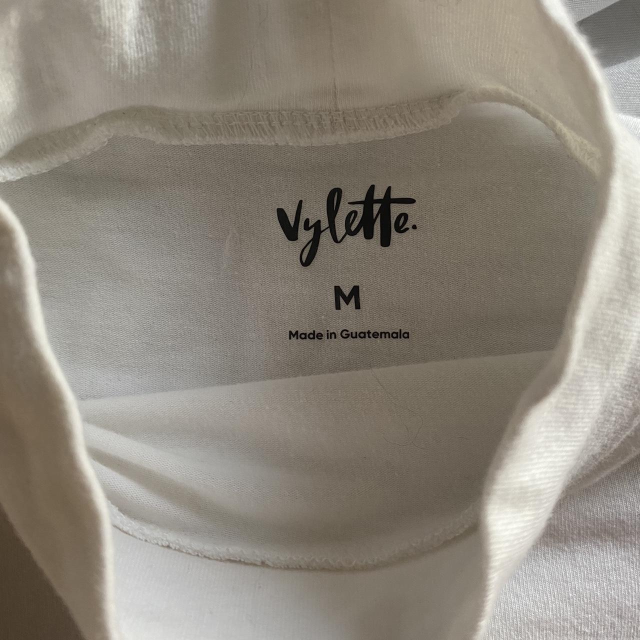 perfect basic white turtle neck... - Depop