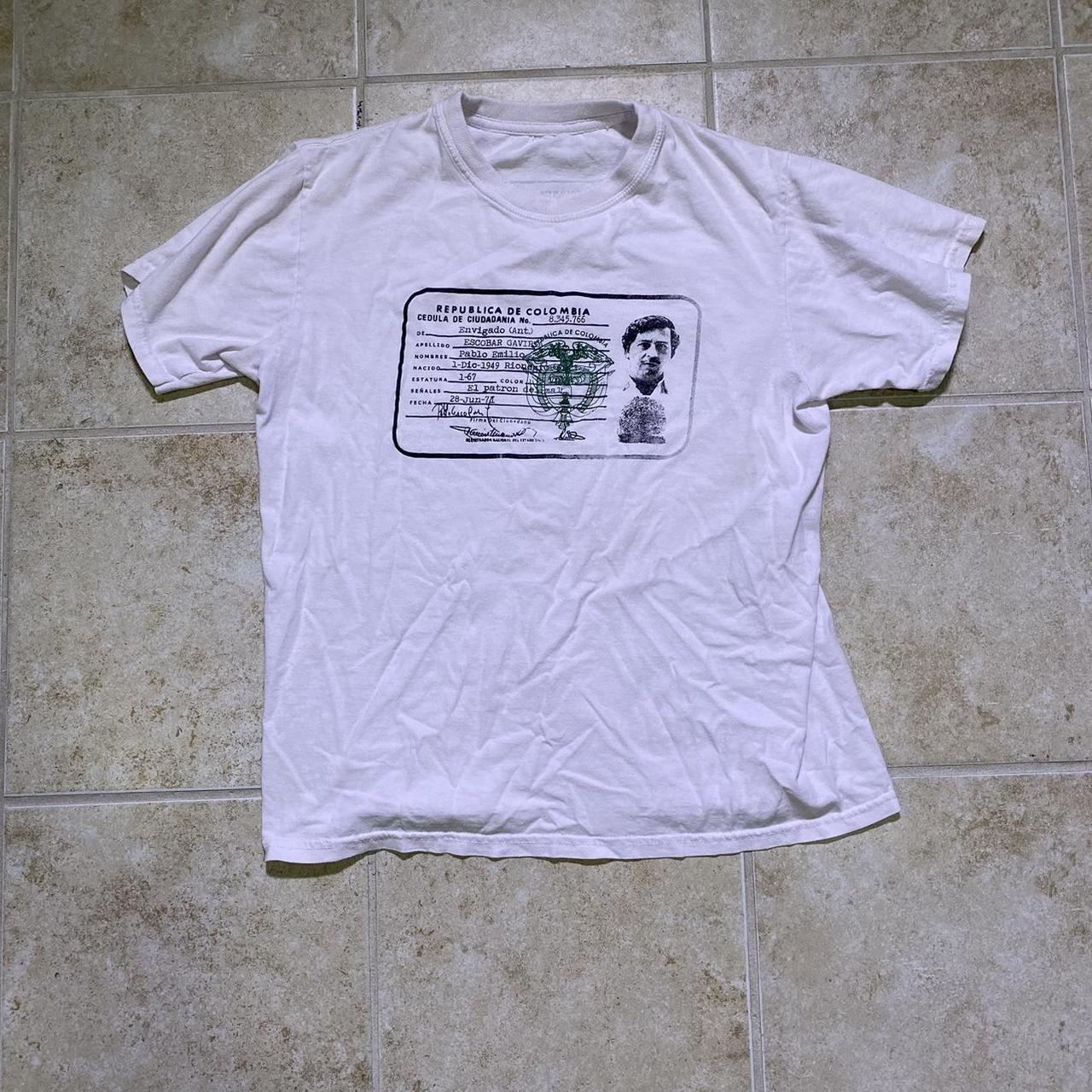 Pablo Escobar Tee Cracking on print fits like a... - Depop