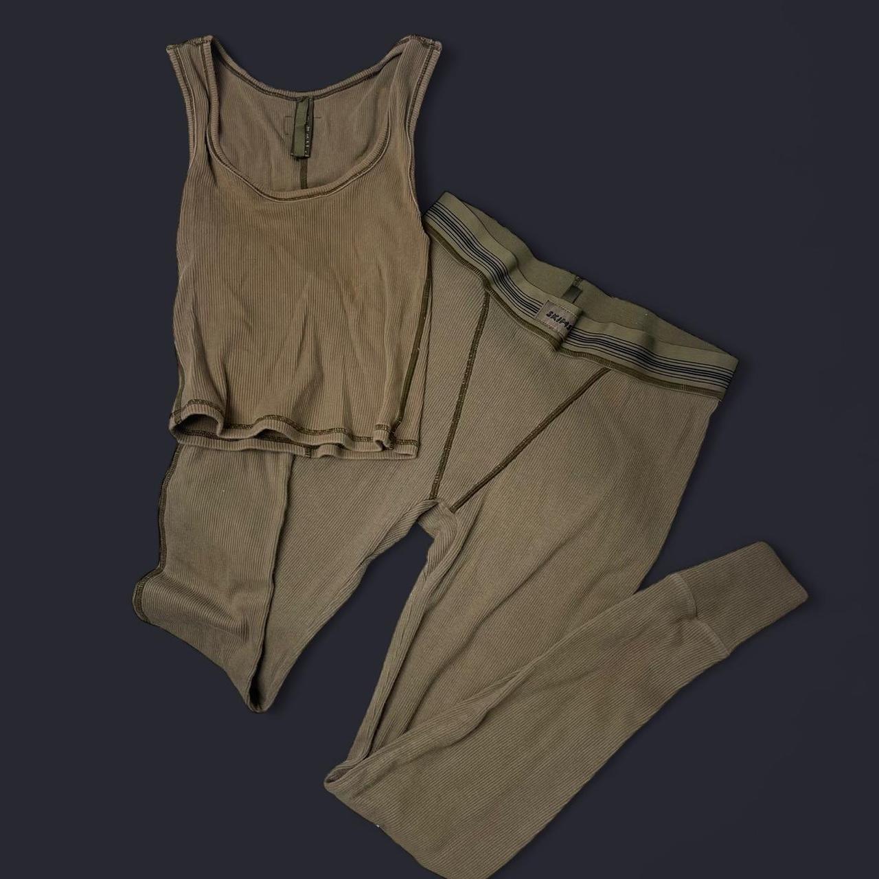 Xs olive green skims set, worm a few times | Depop