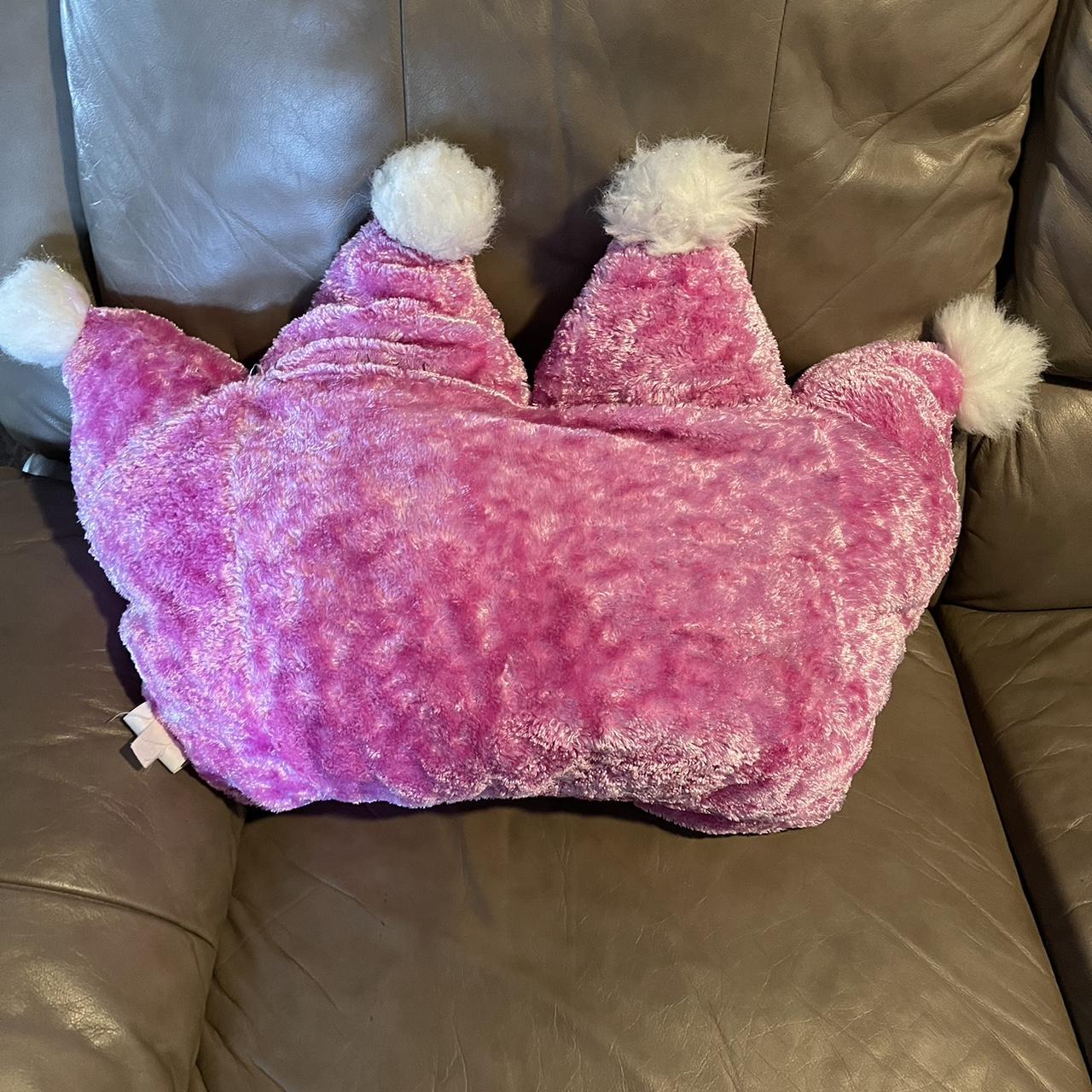 Pink princess pillow from early 2000s, unknown brand - Depop