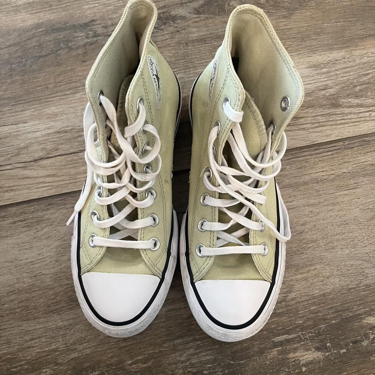 Platform light green converse - Depop