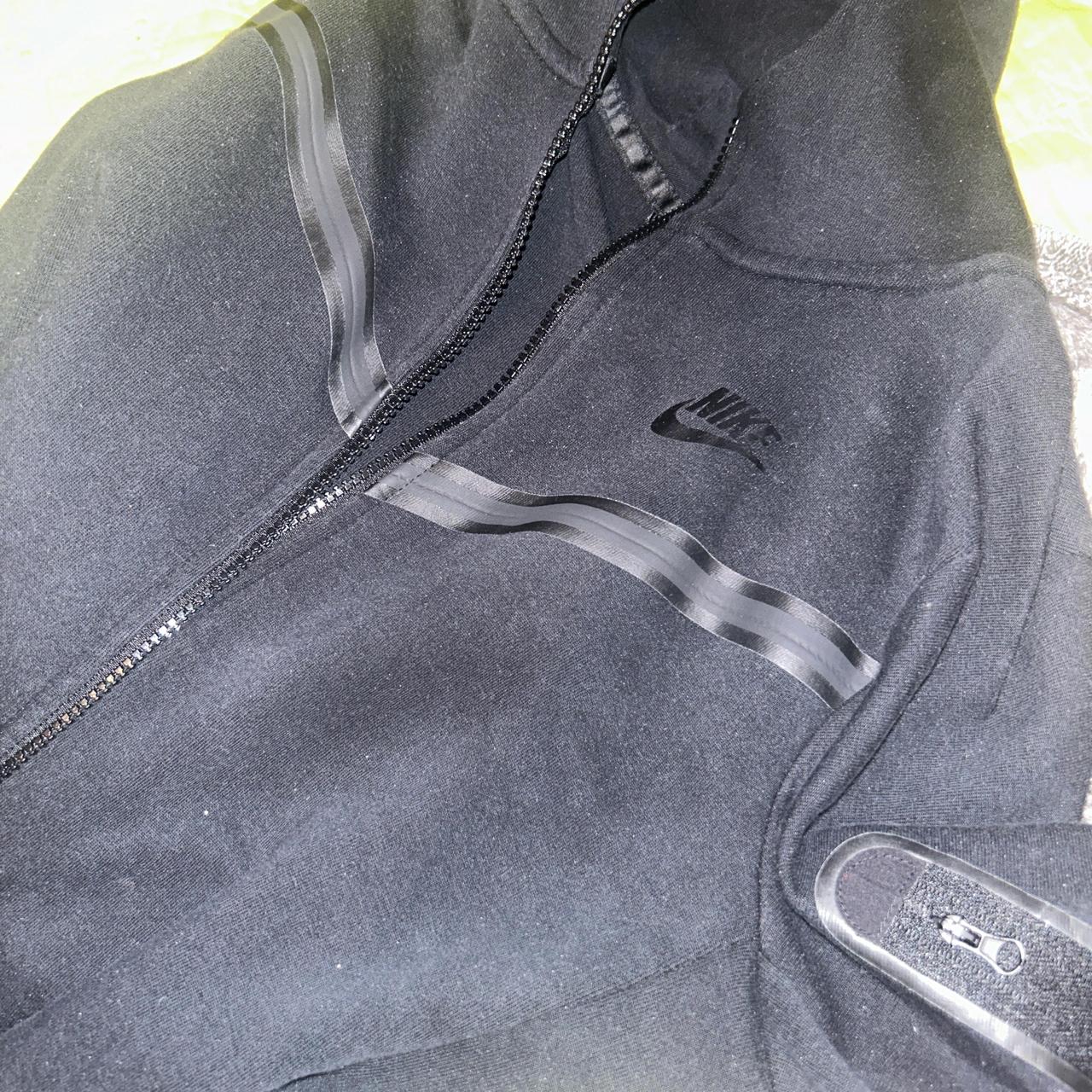 Nike tech jacket size large in kids/fits a small in... - Depop