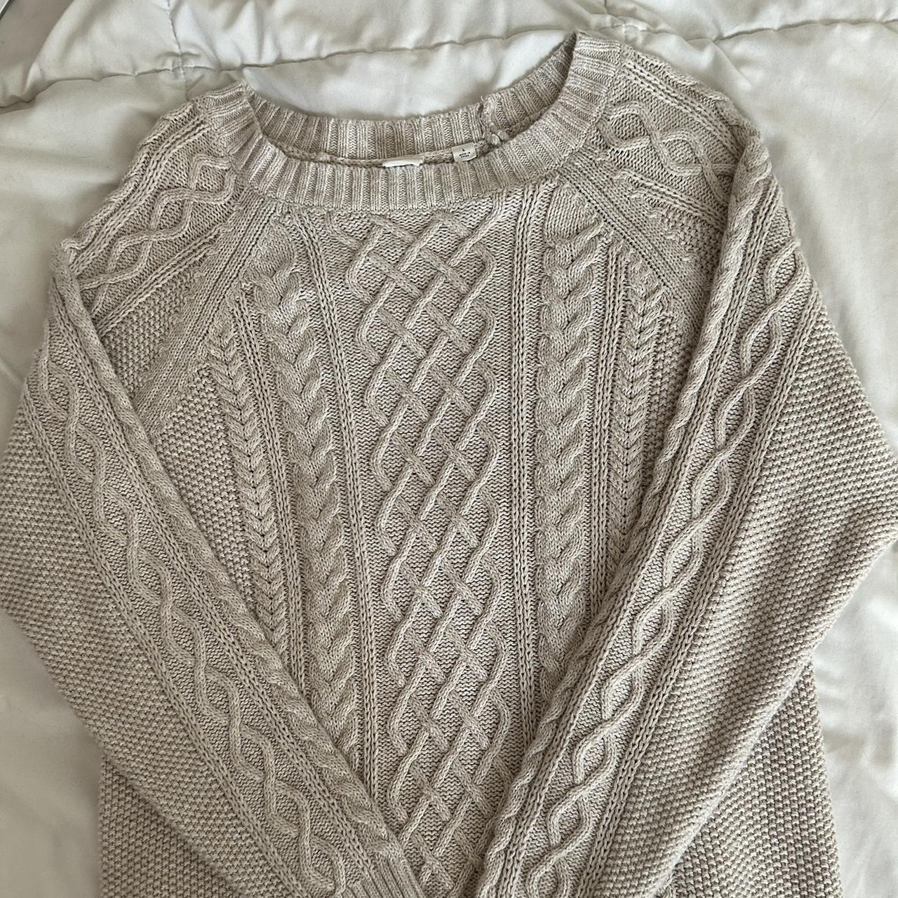 GAP cozy white cable-nit sweater #rorygilmoresweater - Depop