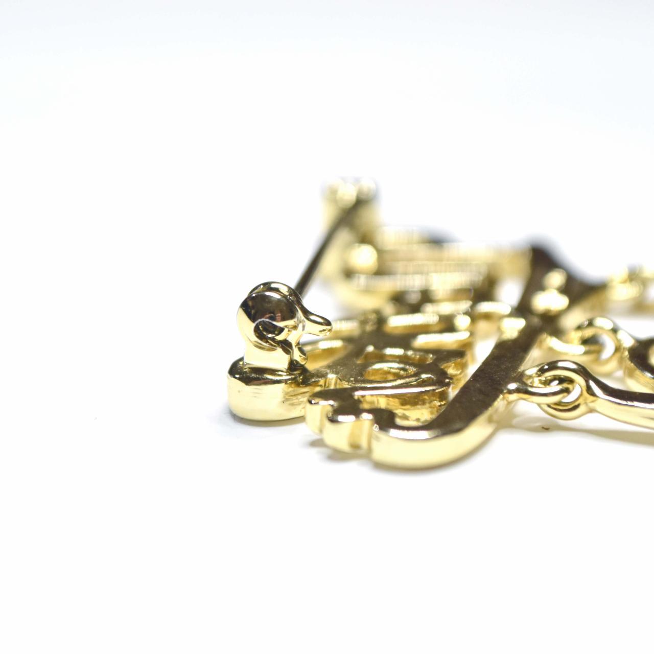 Vintage American Jewelry Company (AJC) Mother Brooch... - Depop