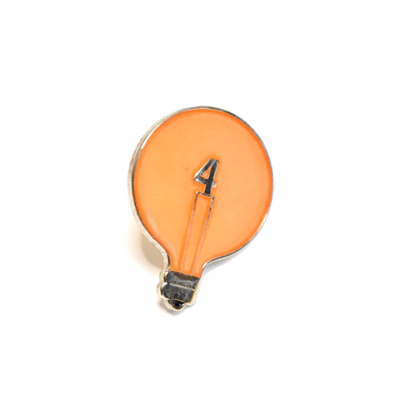 Bundle of 6 Vintage Collectible Light Bulb Pins -... - Depop