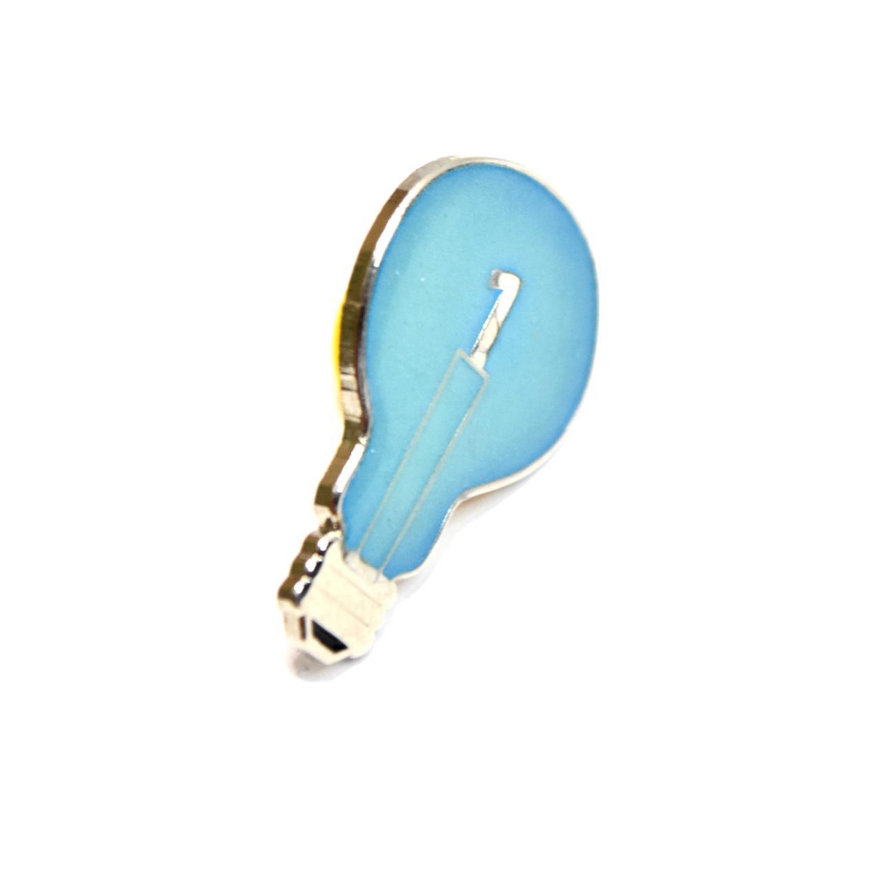 Bundle of 6 Vintage Collectible Light Bulb Pins -... - Depop