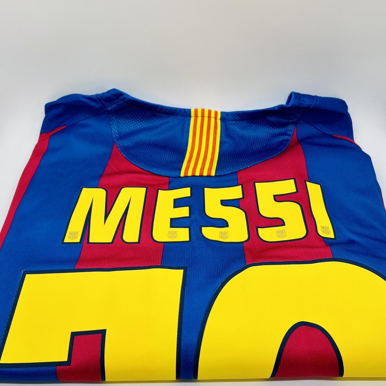 Messi Home Barcelona 05-06 classic Jersey • Size:... - Depop