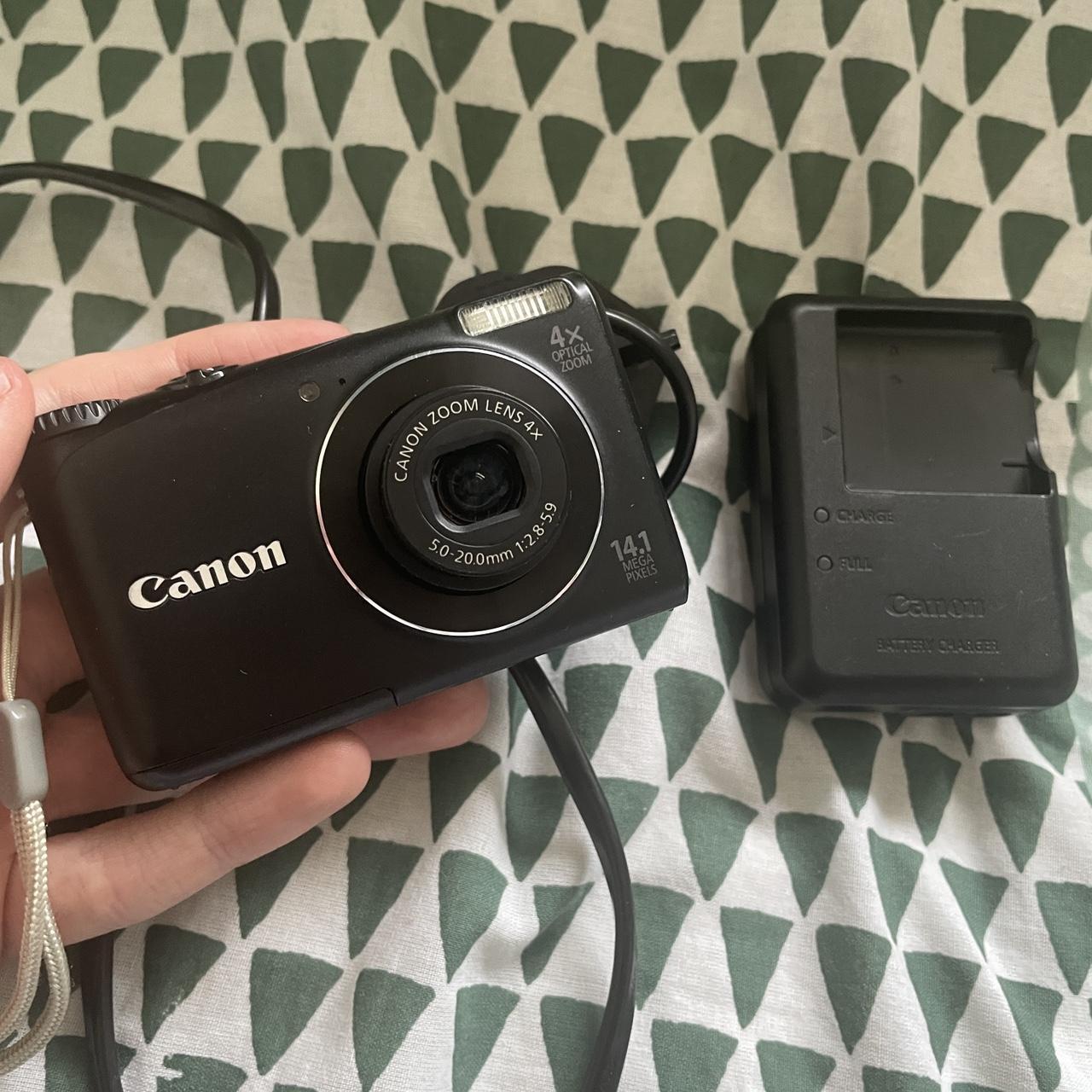 Canon powershot a2200 black overall in really good... - Depop