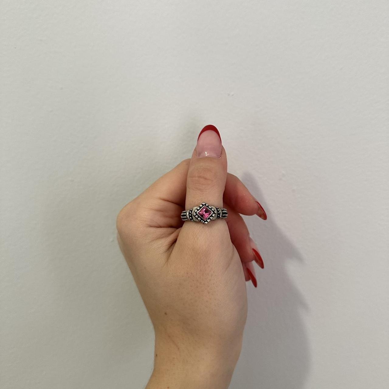 Funky ring Pink gem Size 7 - Depop