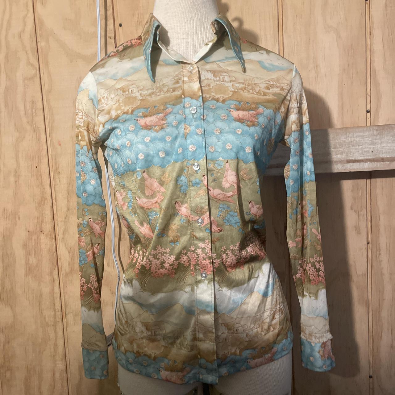 70’s vintage collar shirt it doesn’t say size but is... | Depop