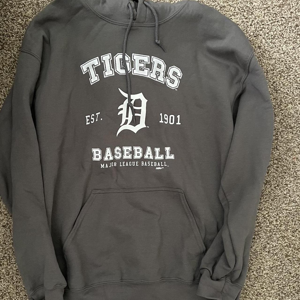Grey tigers hoodie Size large - Depop