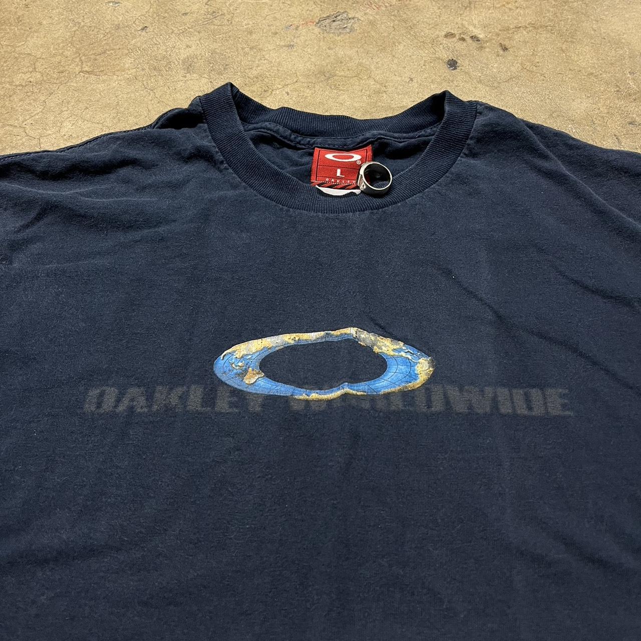 Y2K 2000s Oakley Software World Wide Earth Graphic... | Depop