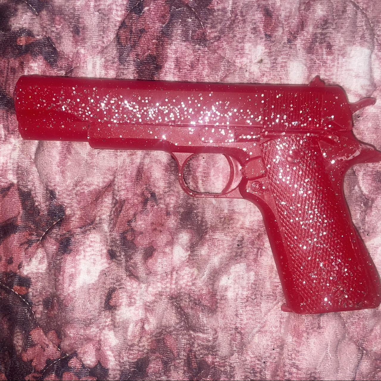 NON-VIOLET RESIN MADE full-size gun. these guns... - Depop