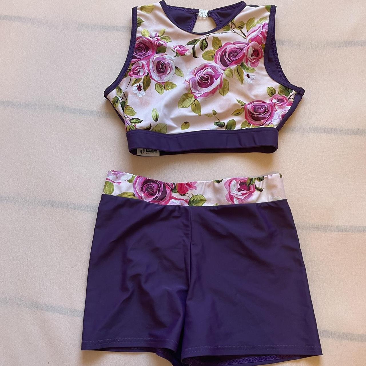 FLORAL workout set, CROP TOP AND SHORTS, worn once,... - Depop