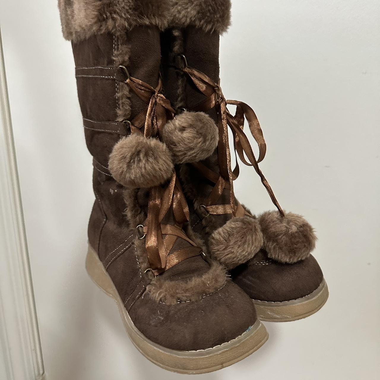 the most adorable furry platform boots with ribbon... - Depop