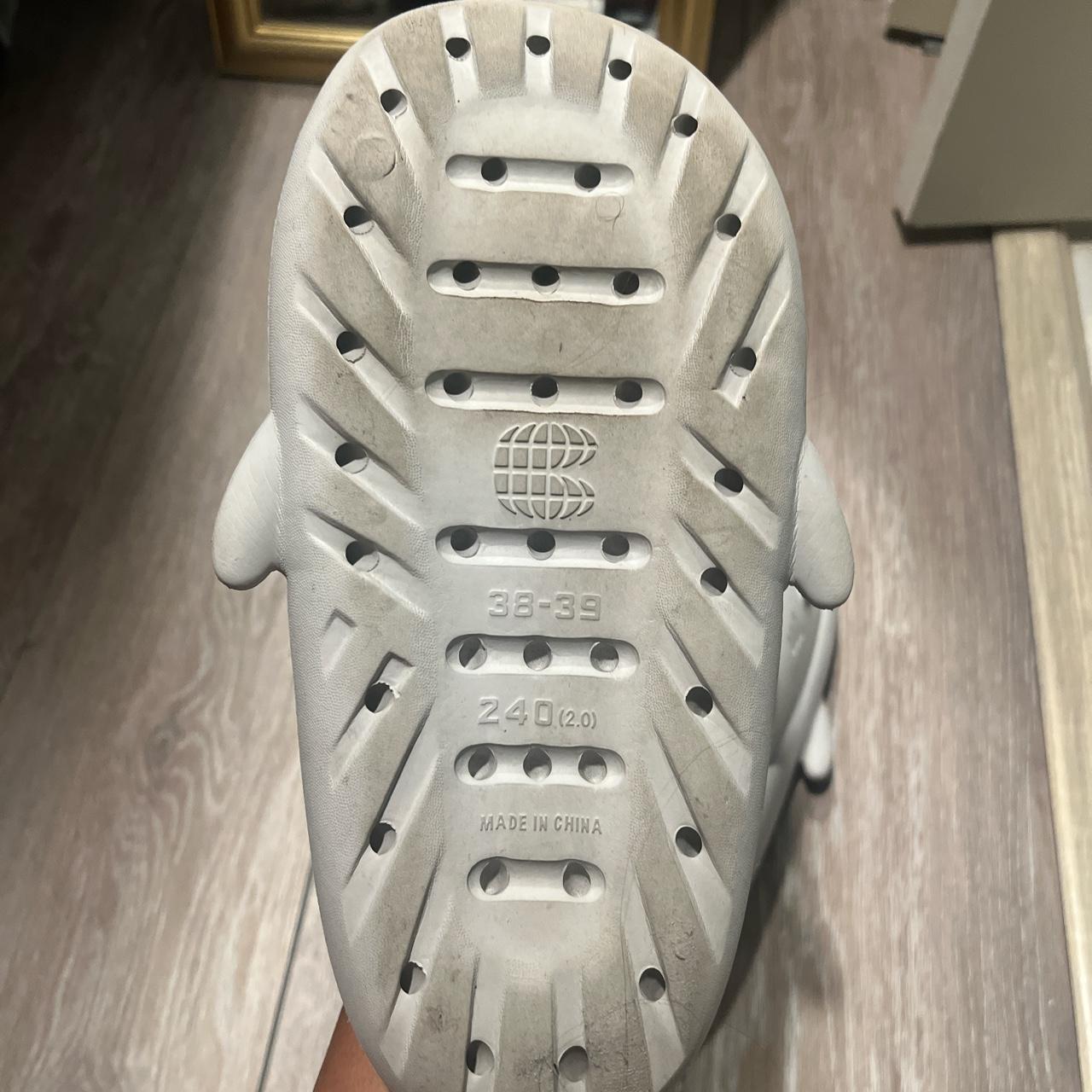 light grey shark slides size 38-39 (women’s 8/9) - Depop