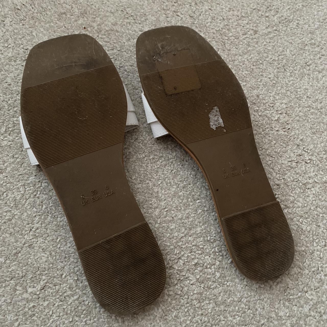 Primark slides Worn once Size 6 - Depop