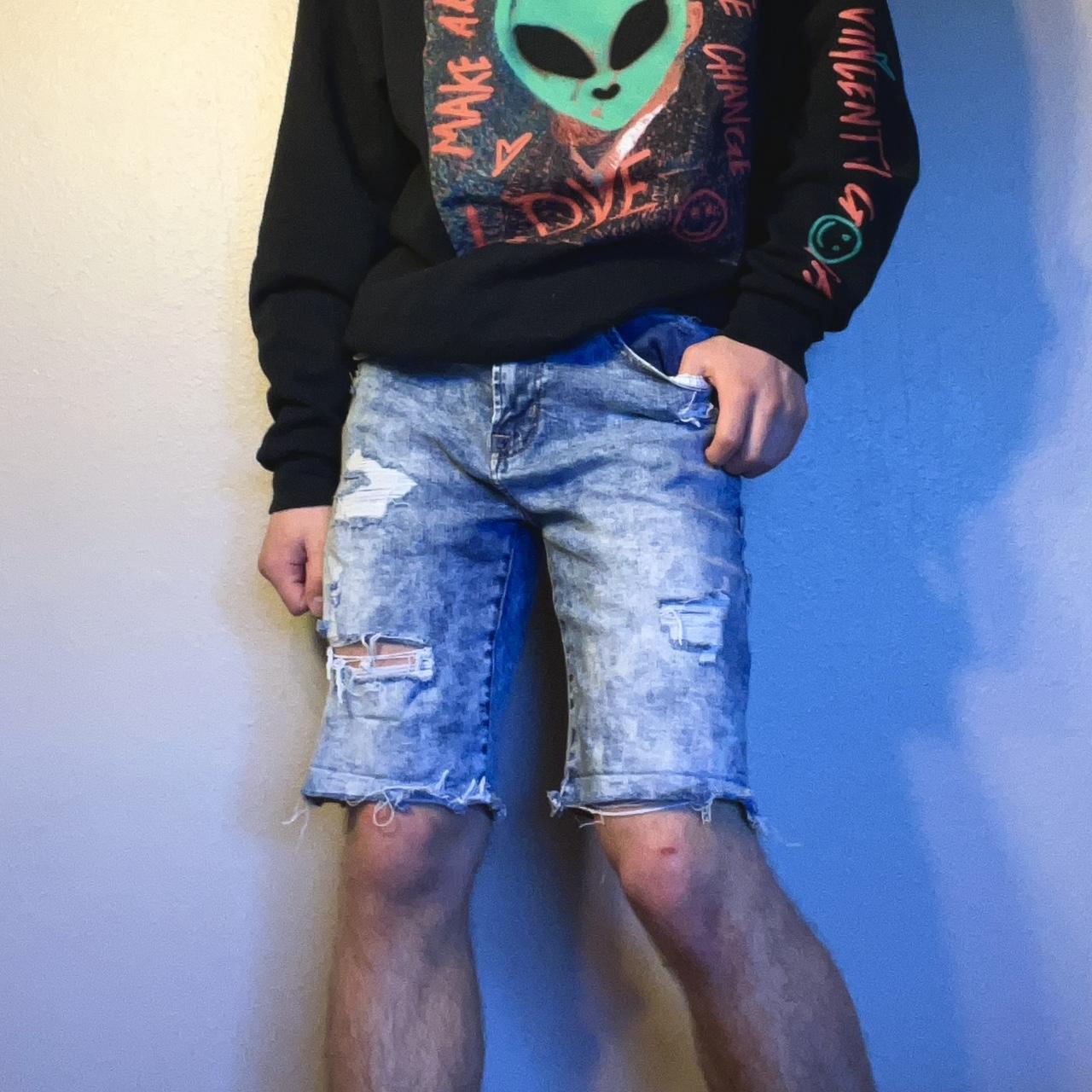 RIPPED 90s JORTS 👀 | 31 X 12 | Ripped, faded and... - Depop