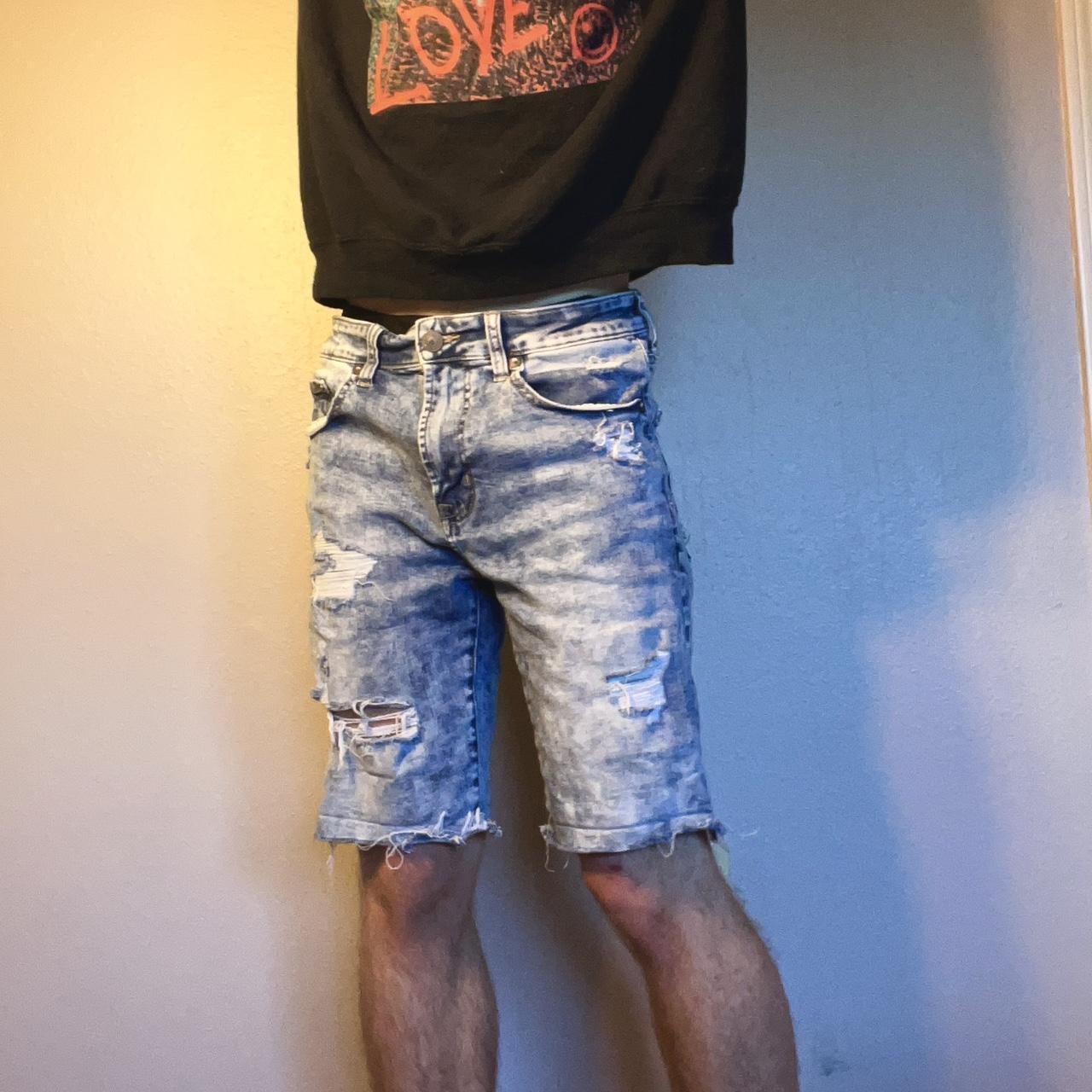 RIPPED 90s JORTS 👀 | 31 X 12 | Ripped, faded and... - Depop