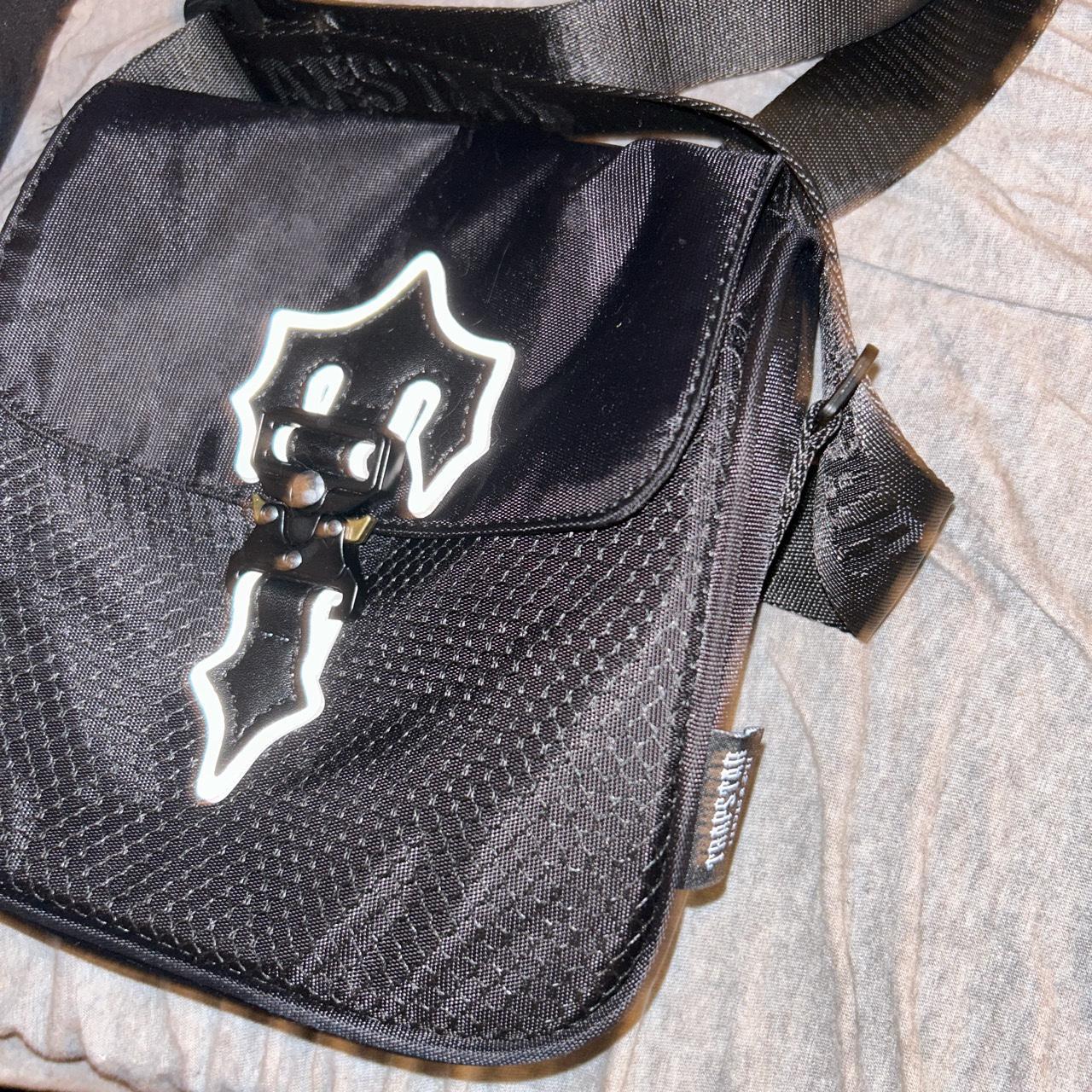 Trapstar bag worn twice good condition - Depop