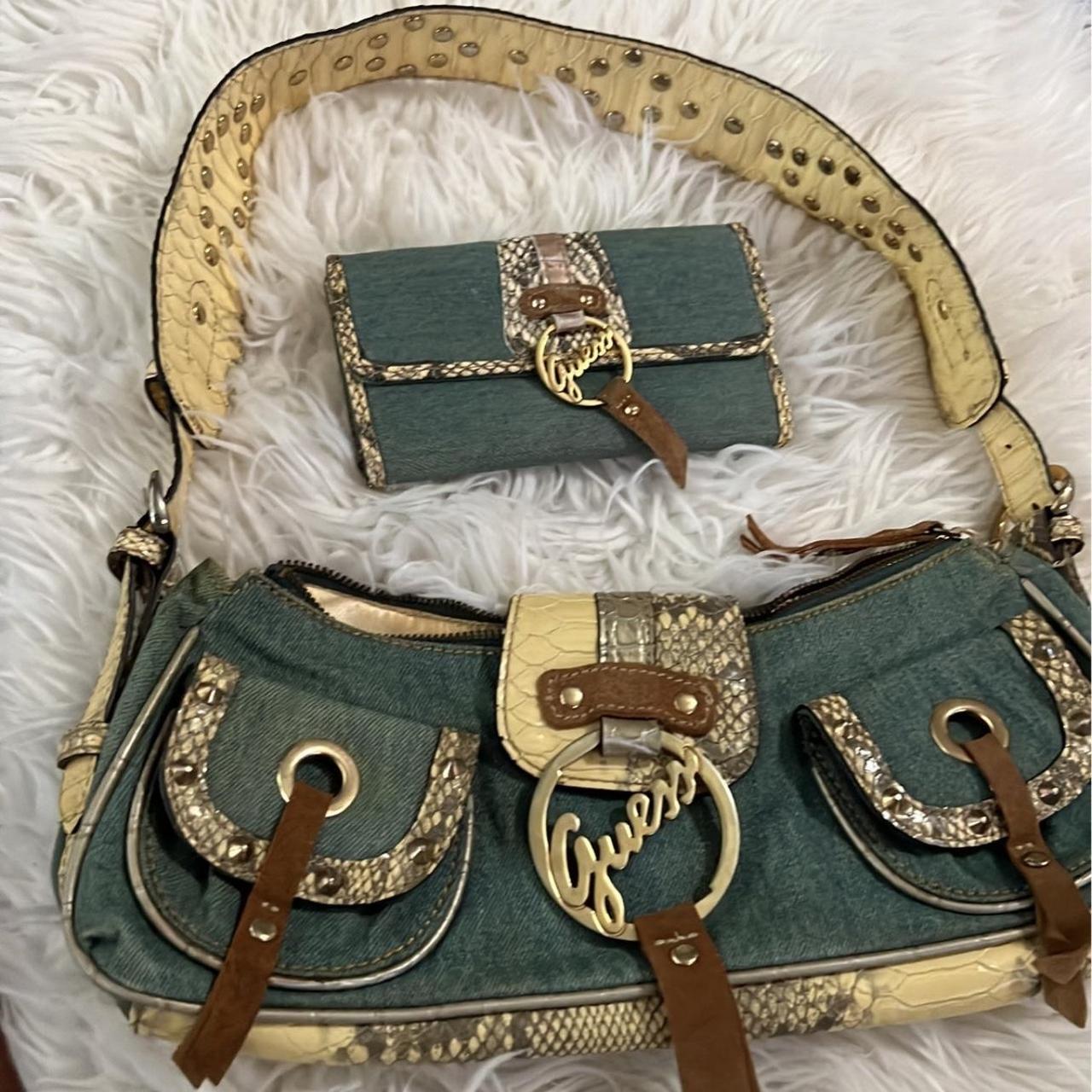 Vintage GUESS purse whit machine wallet vintage... - Depop